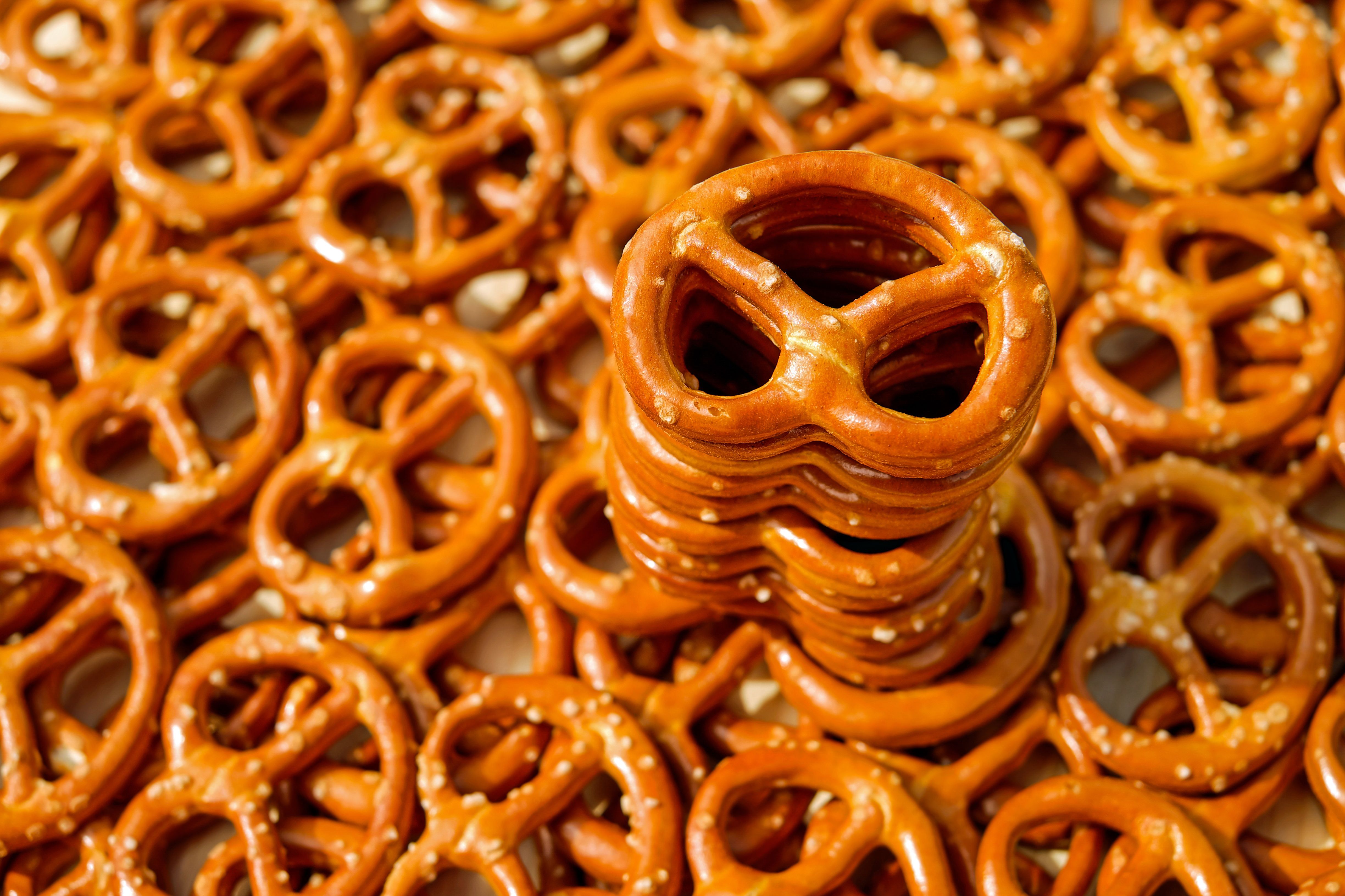 Pretzel Wallpapers - Top Free Pretzel Backgrounds - WallpaperAccess