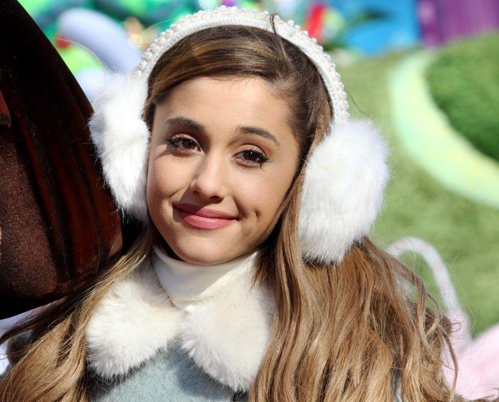 Ariana Grande Cute Wallpapers - Top Free Ariana Grande Cute Backgrounds ...