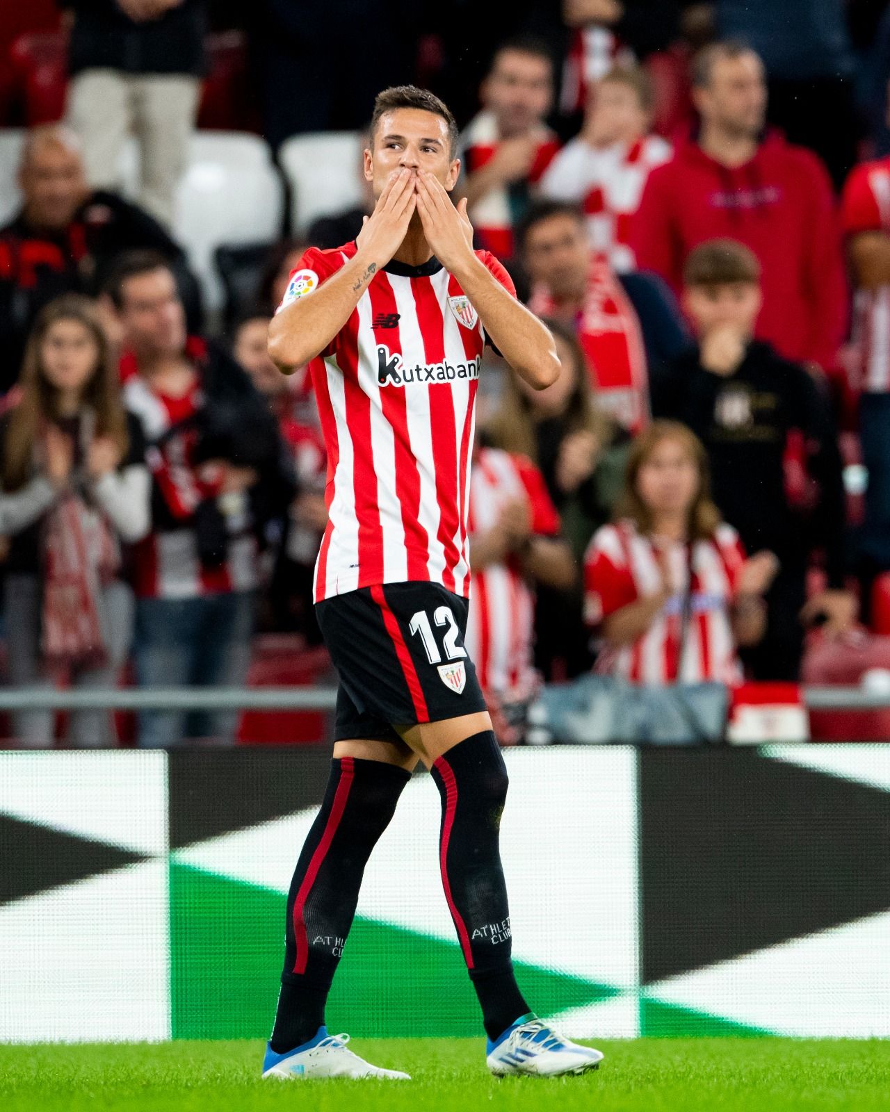 Dani Vivian Wallpapers - Top Free Dani Vivian Backgrounds - WallpaperAccess