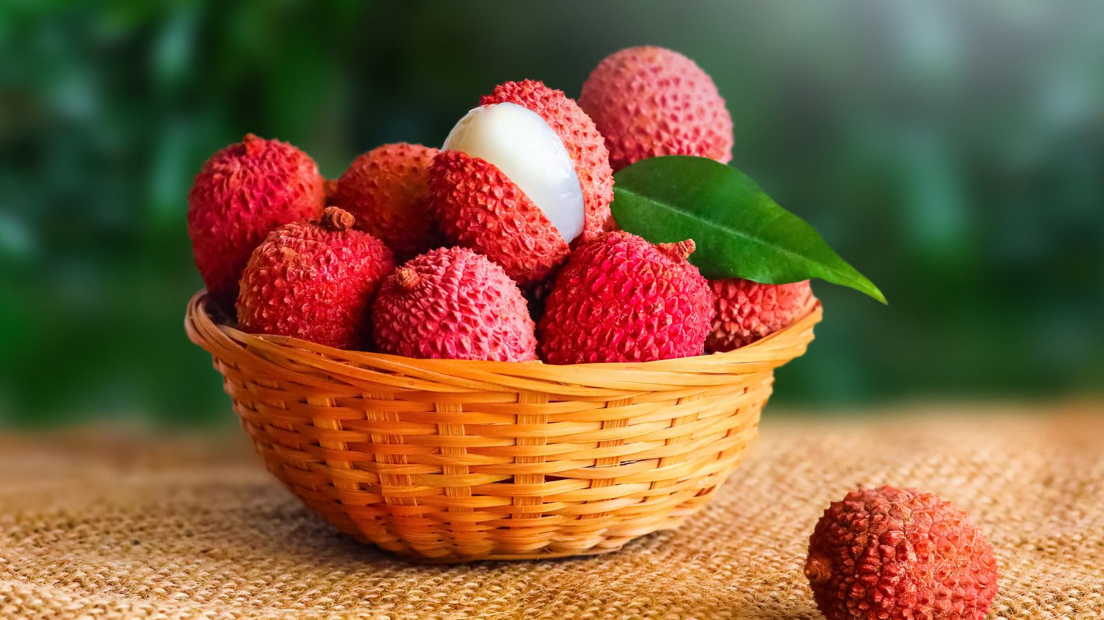 Lychee Wallpapers - Top Free Lychee Backgrounds - WallpaperAccess