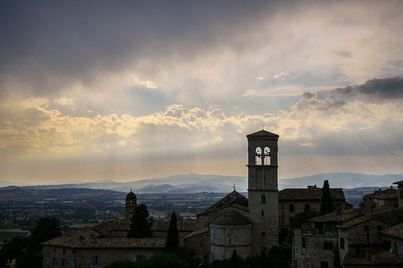 Assisi Wallpapers - Top Free Assisi Backgrounds - WallpaperAccess