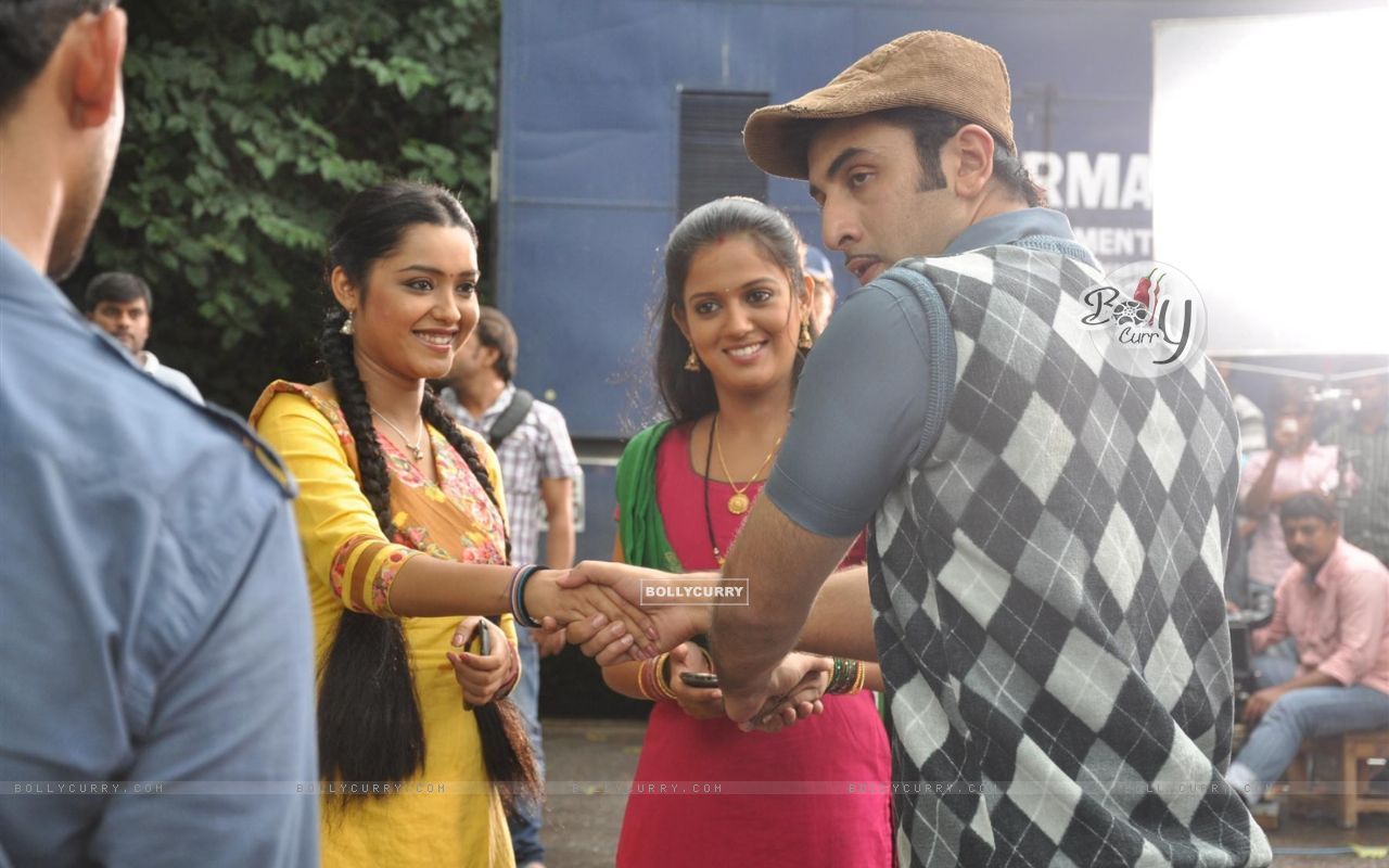 Barfi Wallpapers - Top Free Barfi Backgrounds - WallpaperAccess