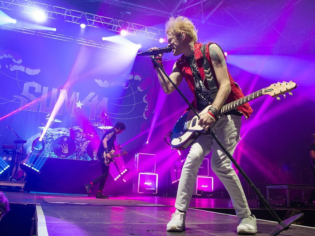 Sum 41 Wallpapers - Top Free Sum 41 Backgrounds - WallpaperAccess