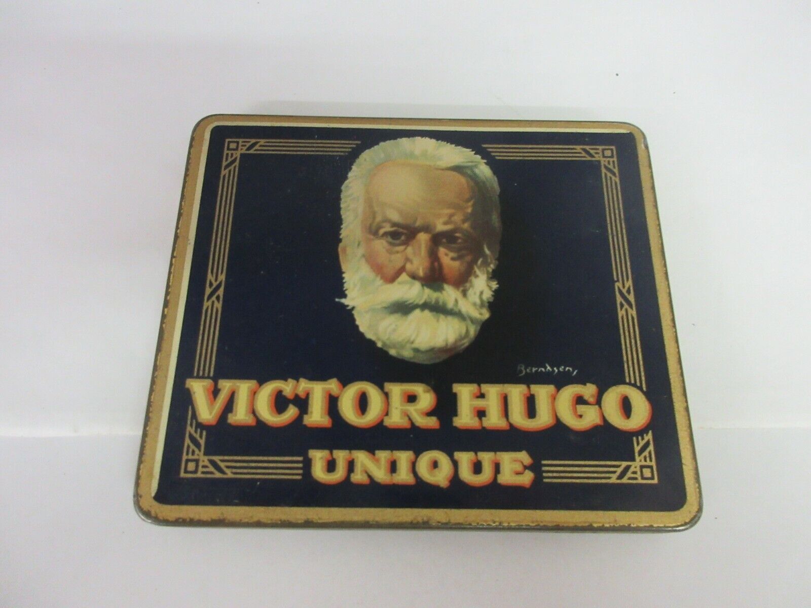 Victor Hugo Wallpapers - Top Free Victor Hugo Backgrounds - WallpaperAccess