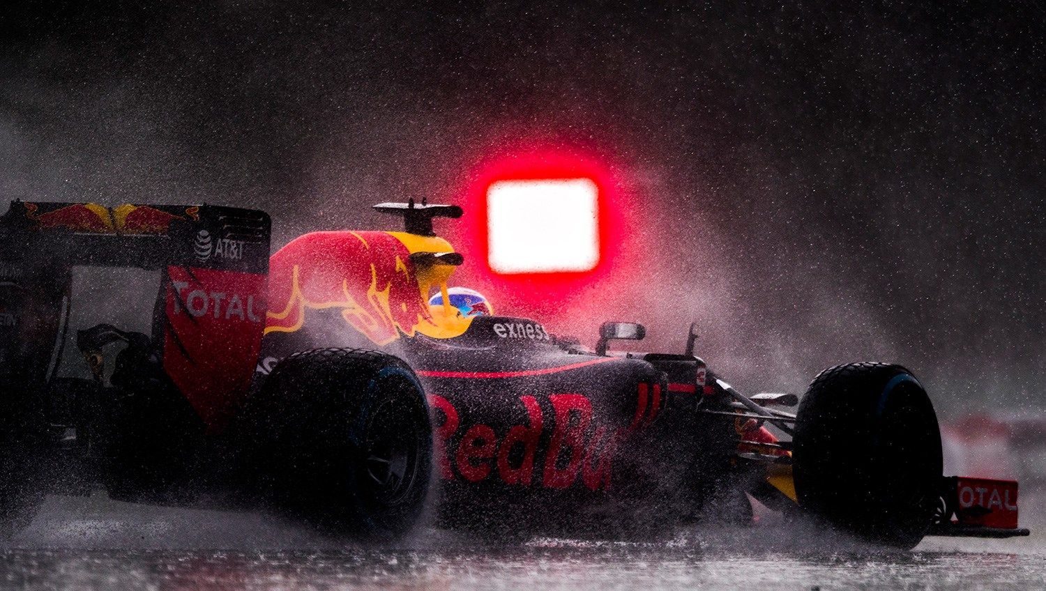 F1 Rain Wallpapers - Top Free F1 Rain Backgrounds - WallpaperAccess