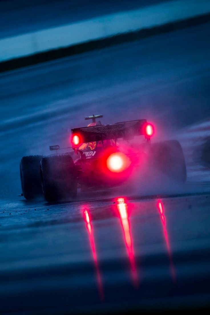 F1 Rain Wallpapers - Top Free F1 Rain Backgrounds - WallpaperAccess
