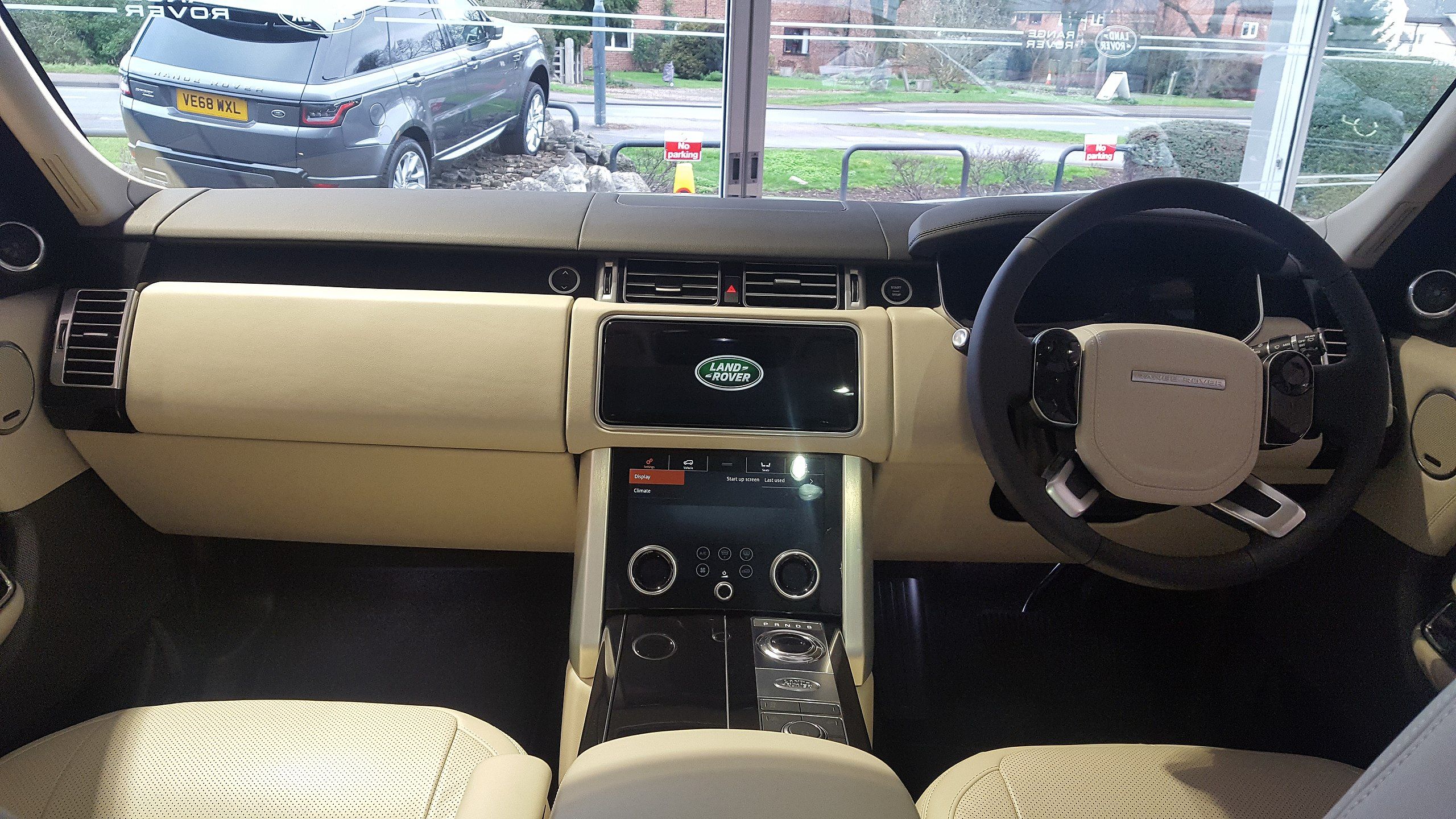 Range Rover Interior Wallpapers - Top Free Range Rover Interior ...