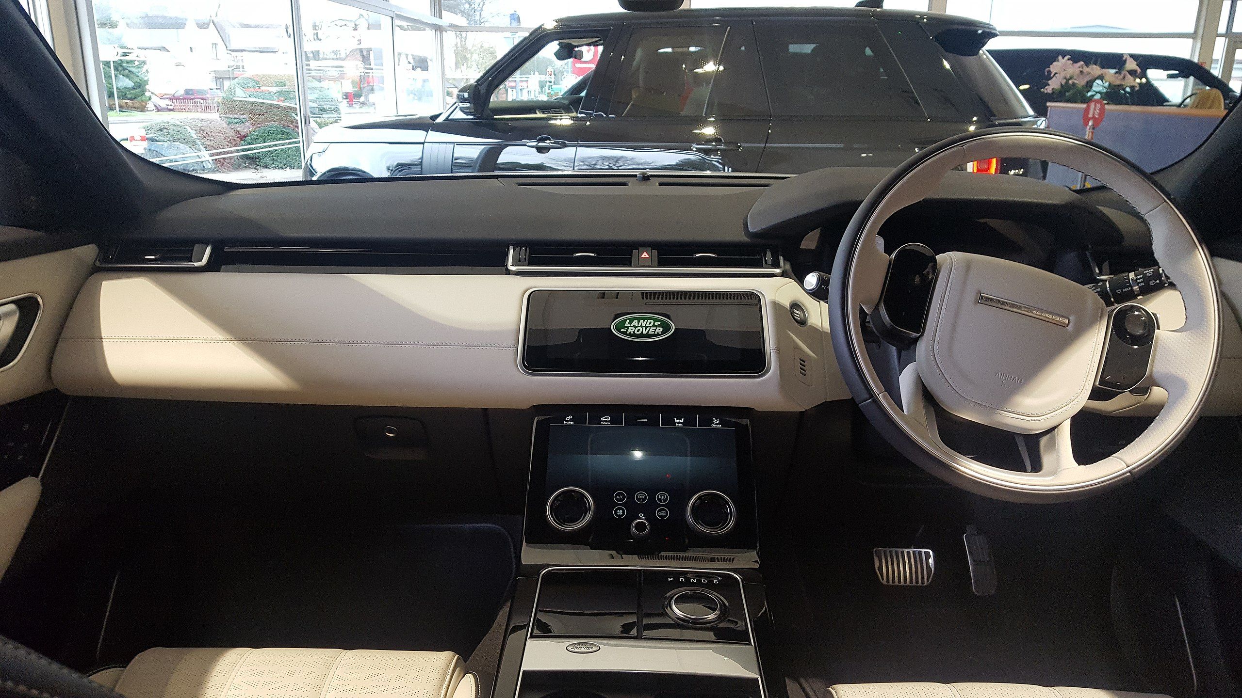 Range Rover Interior Wallpapers - Top Free Range Rover Interior ...
