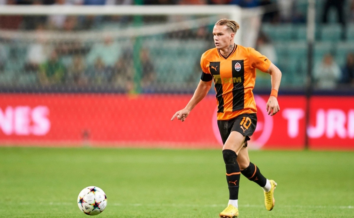 Mijailo Mudryk Wallpapers - Top Free Mijailo Mudryk Backgrounds ...