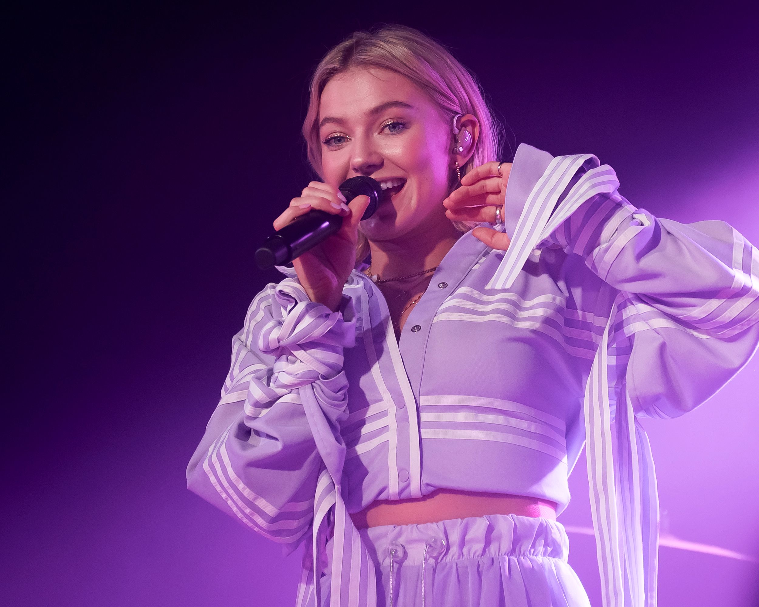 Astrid S Wallpapers - Top Free Astrid S Backgrounds - WallpaperAccess