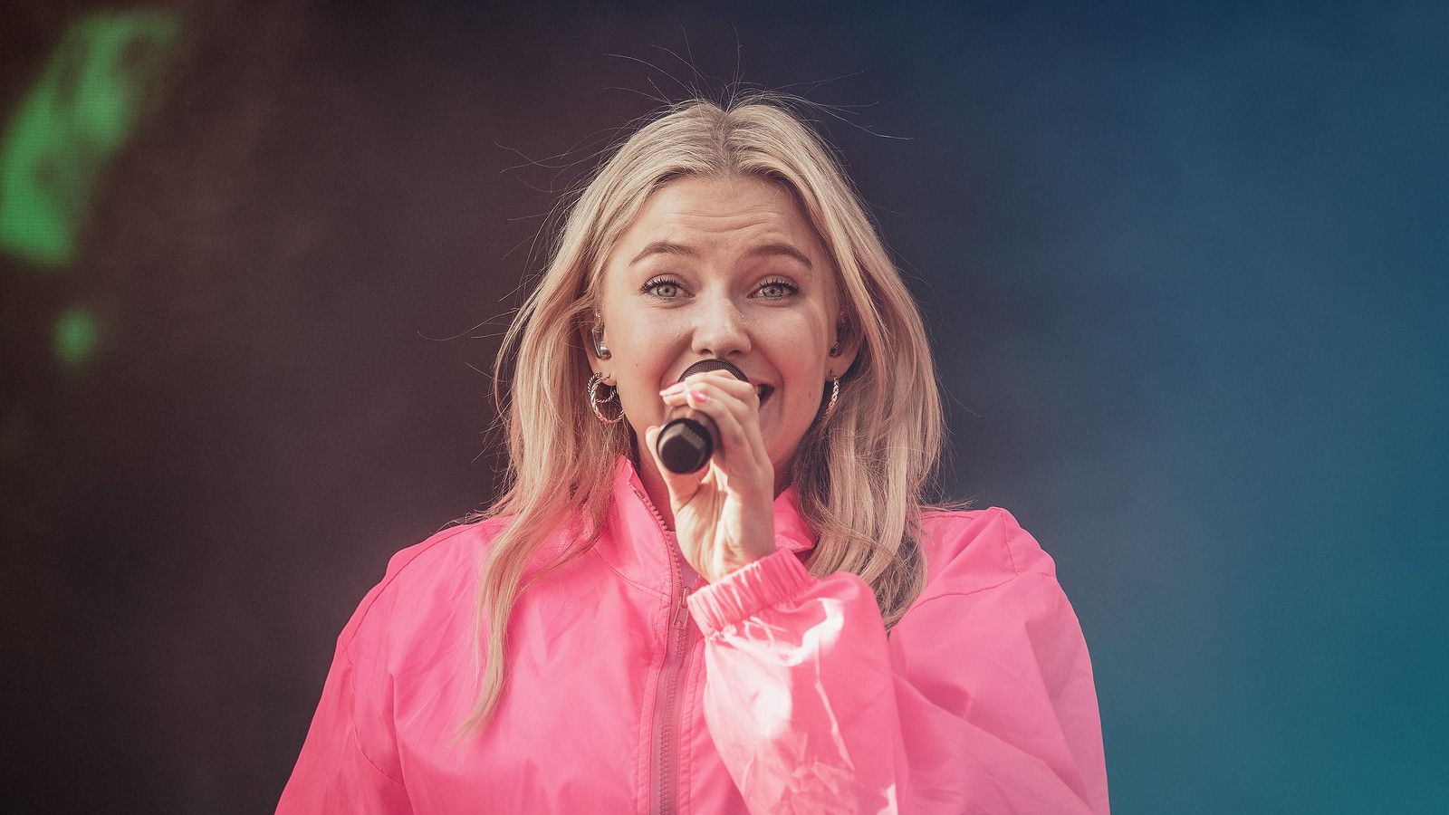 Astrid S Wallpapers - Top Free Astrid S Backgrounds - WallpaperAccess