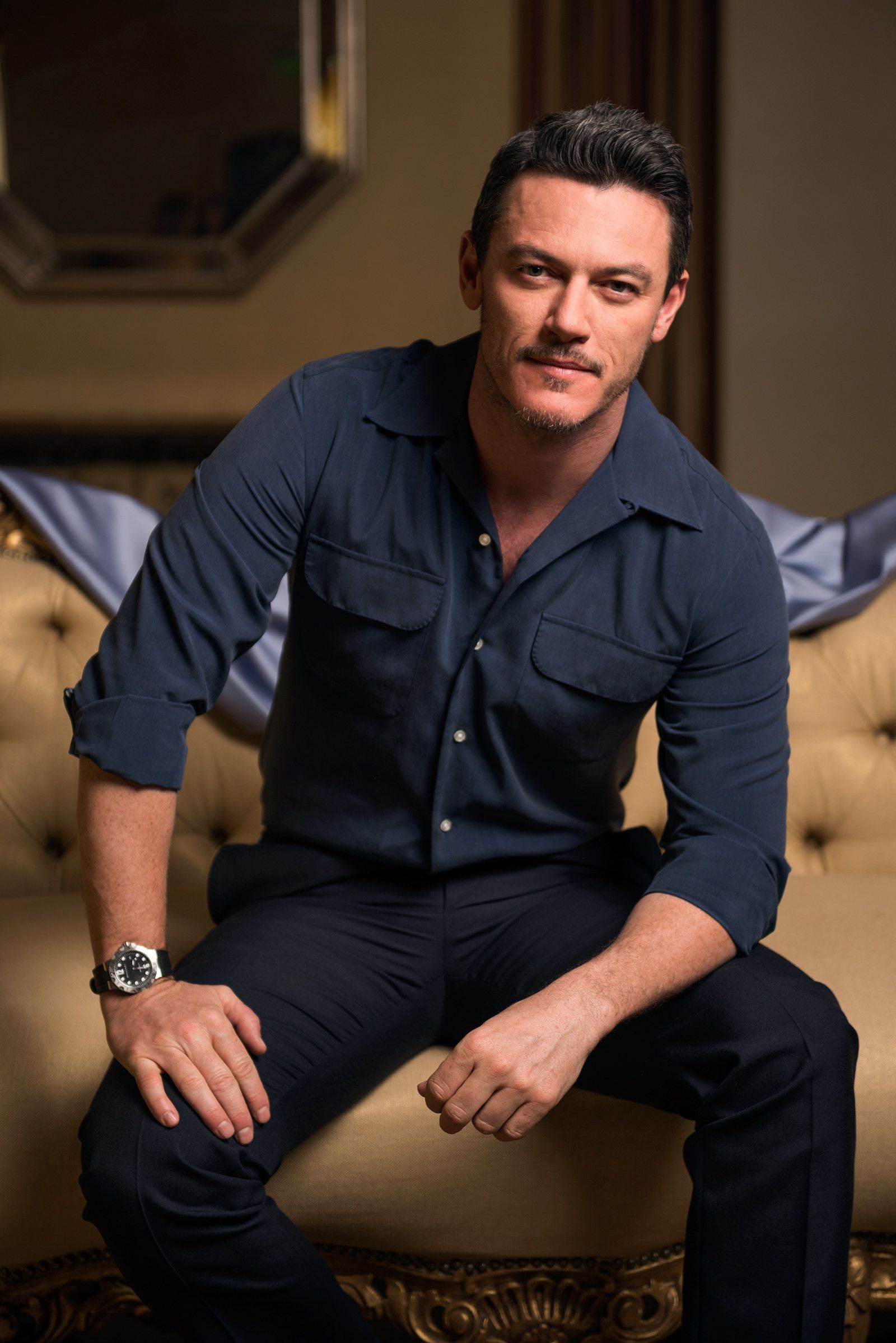Luke Evans Wallpapers - Top Free Luke Evans Backgrounds - WallpaperAccess