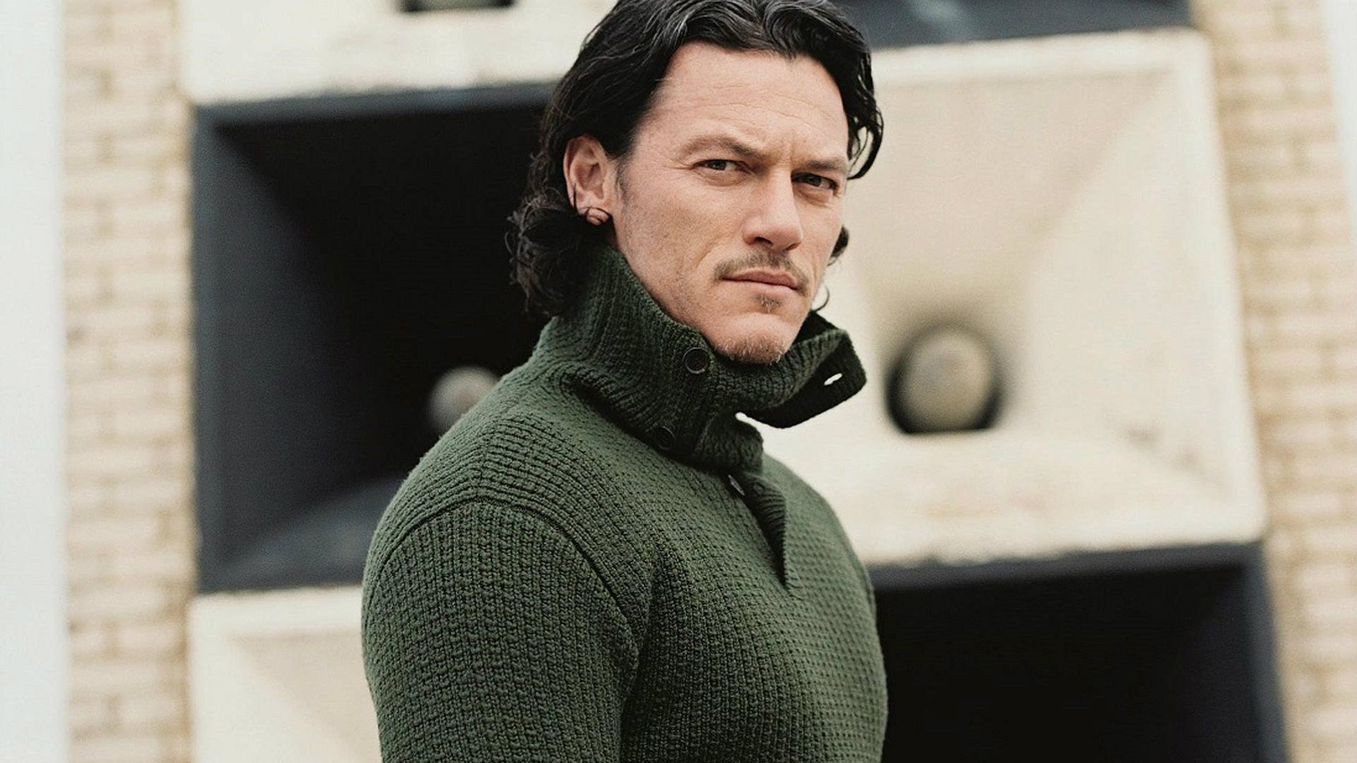 Luke Evans Wallpapers - Top Free Luke Evans Backgrounds - WallpaperAccess