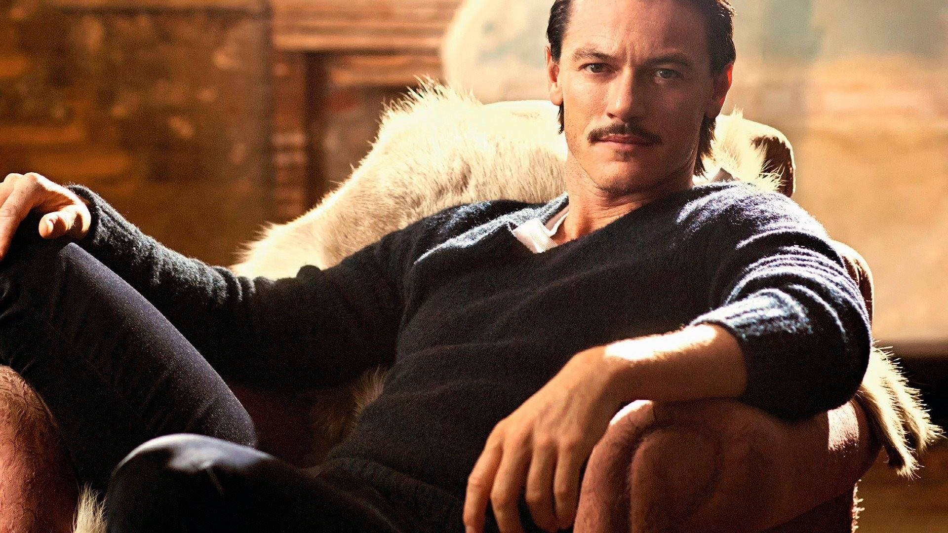 Luke Evans Wallpapers - Top Free Luke Evans Backgrounds - WallpaperAccess