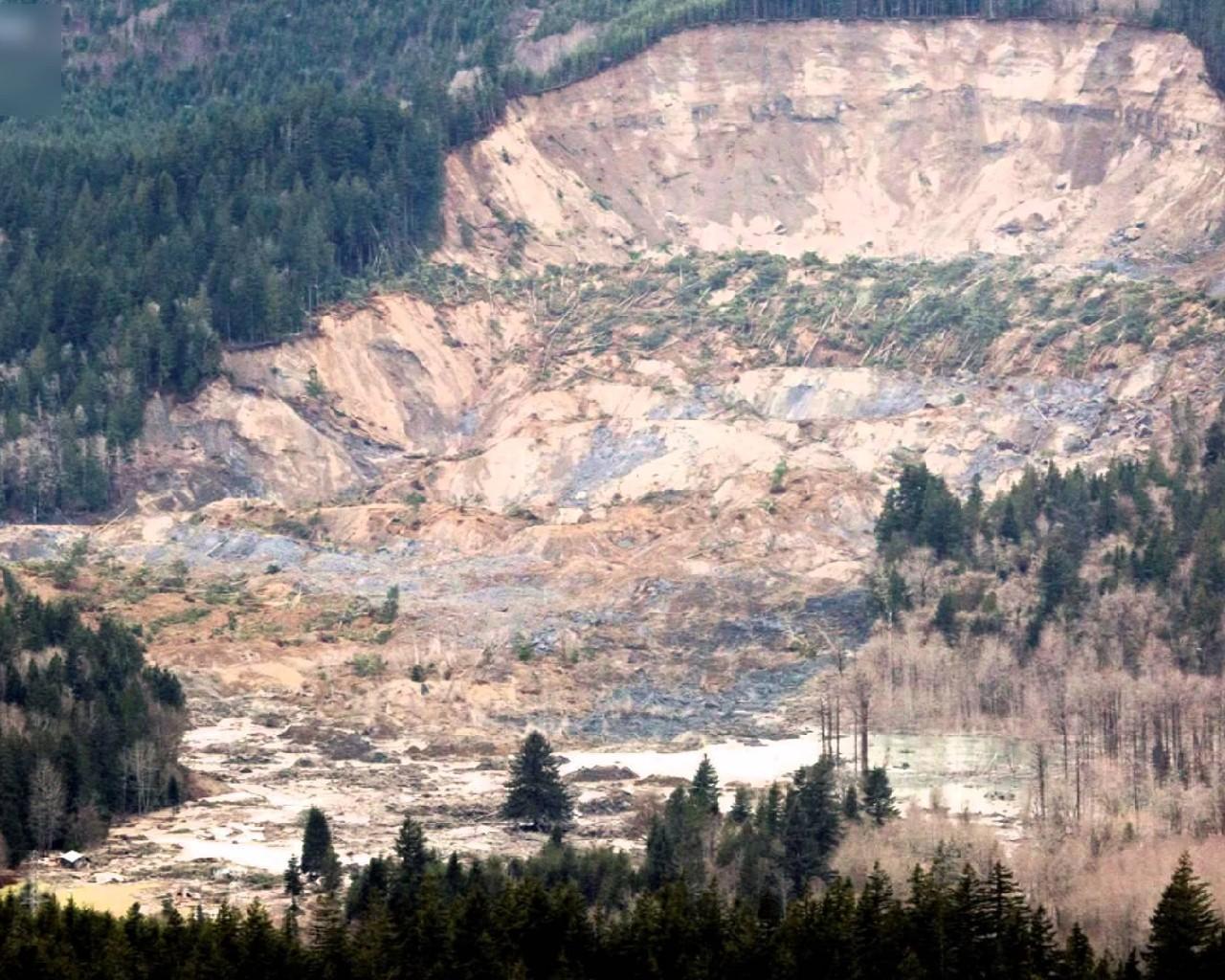 Landslide Wallpapers - Top Free Landslide Backgrounds - WallpaperAccess