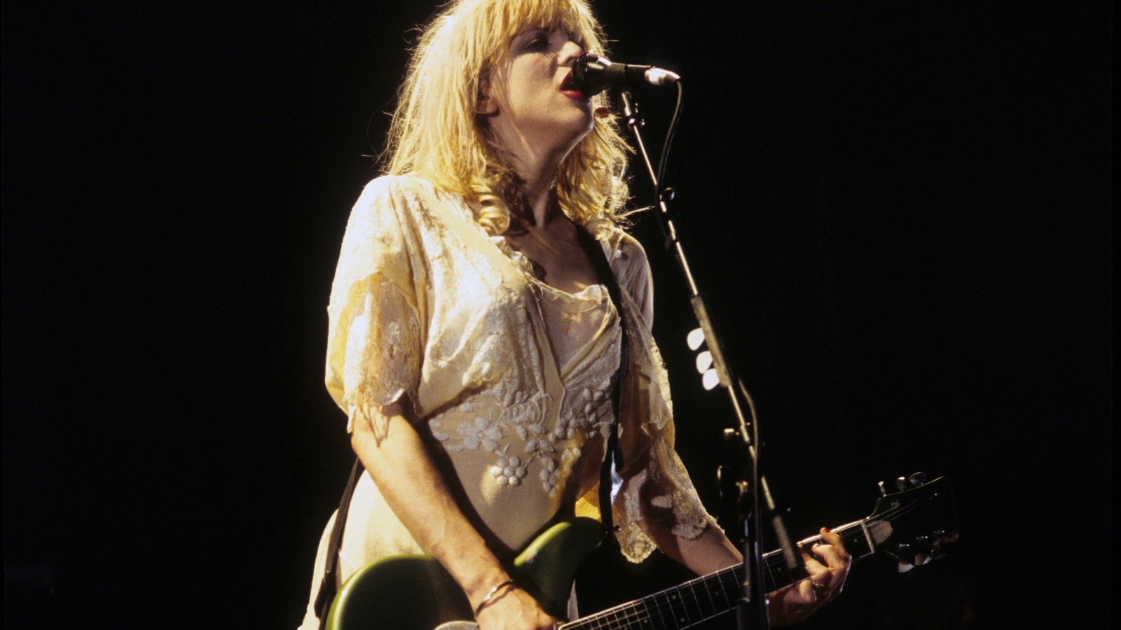 Courtney Love Wallpapers - Top Free Courtney Love Backgrounds ...
