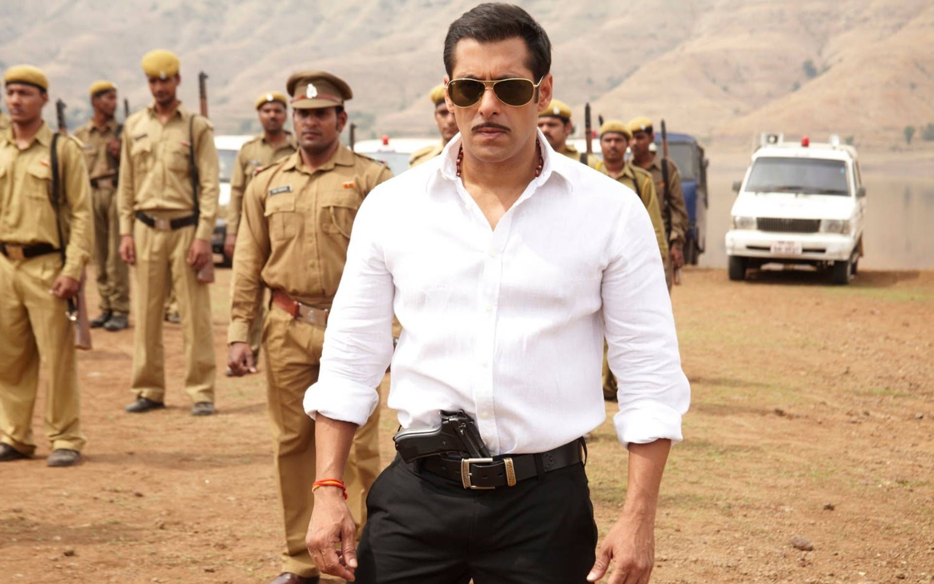 Dabangg Wallpapers - Top Free Dabangg Backgrounds - WallpaperAccess