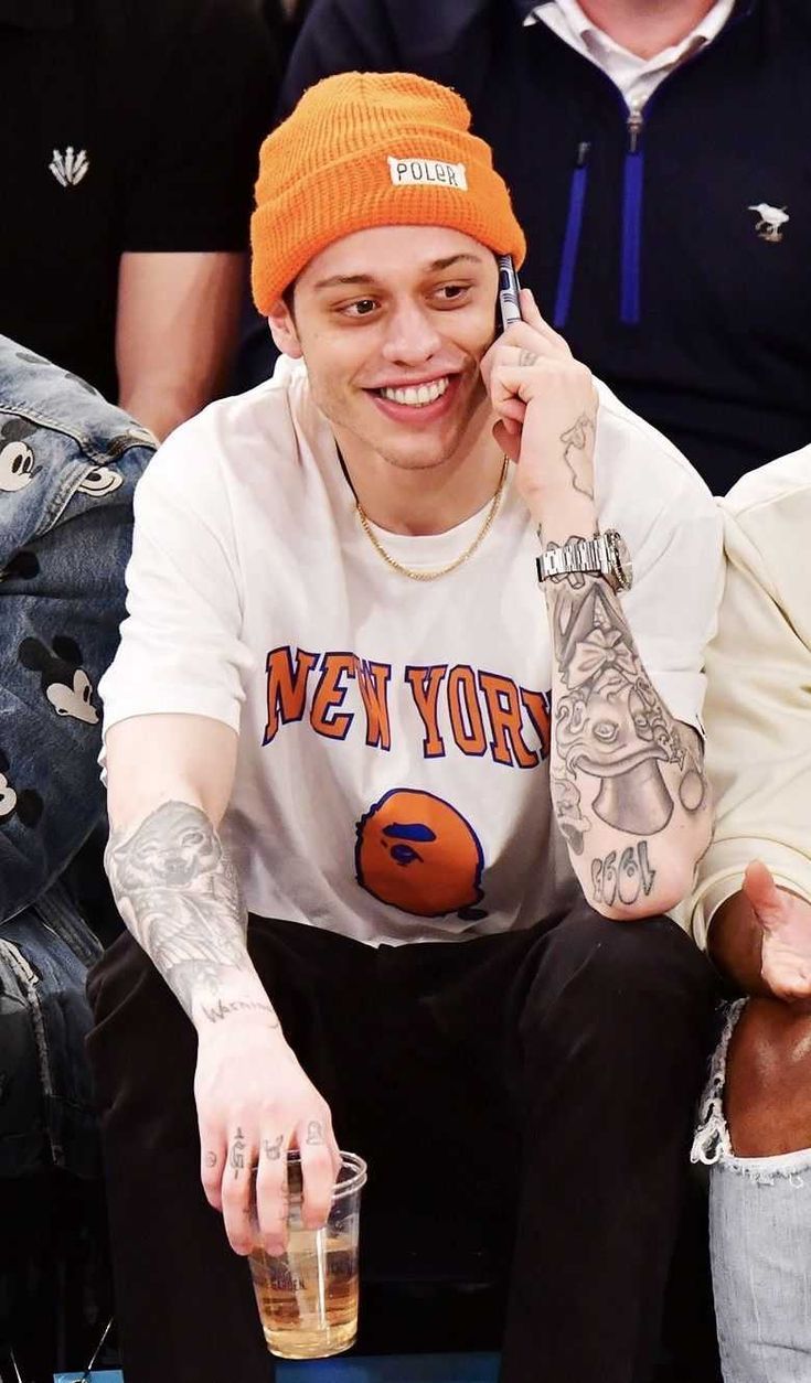Pete Davidson Wallpapers - Top Free Pete Davidson Backgrounds ...