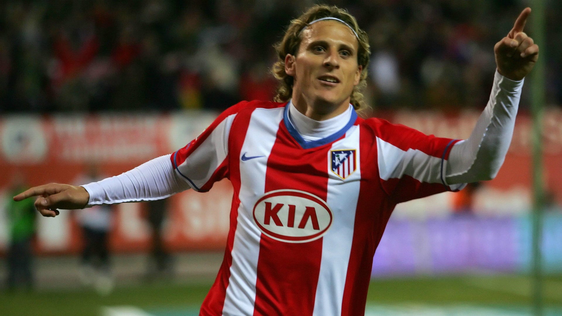 Diego Forlán Wallpapers - Top Free Diego Forlán Backgrounds ...