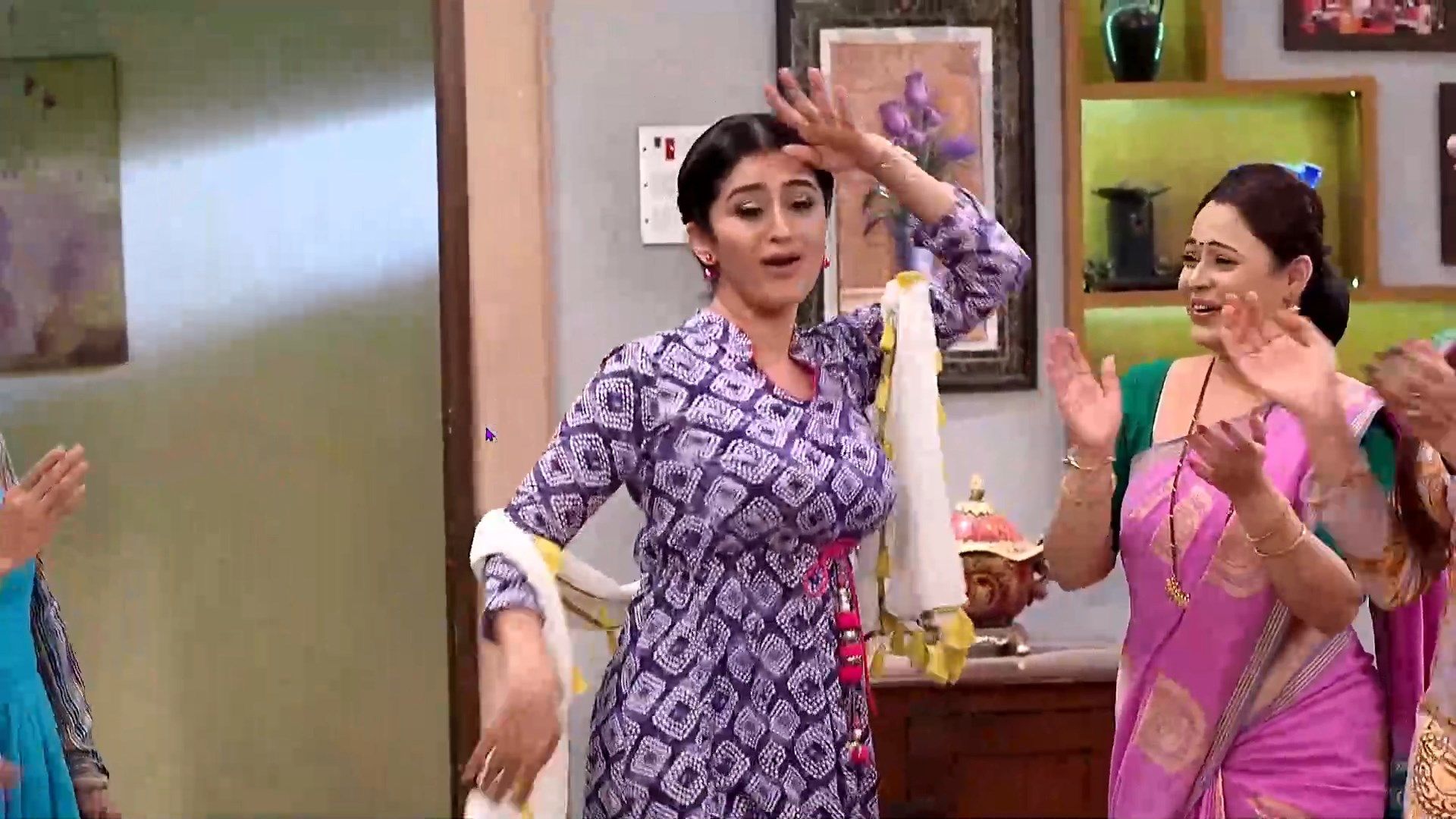 Neha Mehta Wallpapers - Top Free Neha Mehta Backgrounds - WallpaperAccess