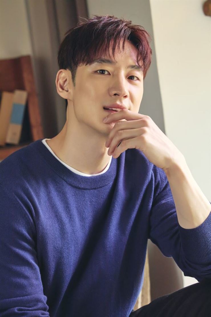 Lee Je Hoon Wallpapers - Top Free Lee Je Hoon Backgrounds - WallpaperAccess