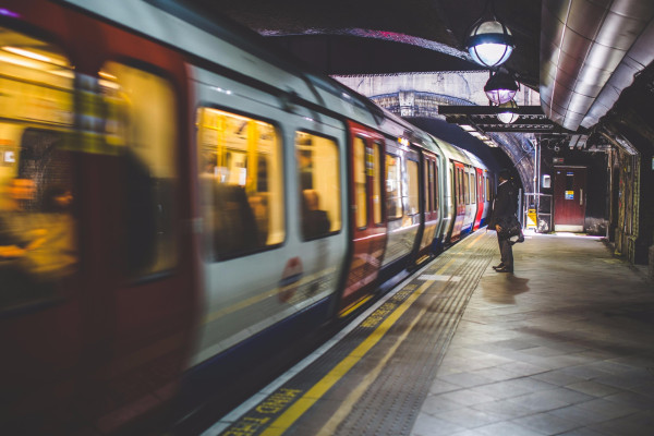 Metro Train Wallpapers - Top Free Metro Train Backgrounds - WallpaperAccess