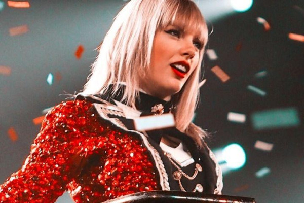 Taylor Swift Red Wallpapers - Top Free Taylor Swift Red Backgrounds ...